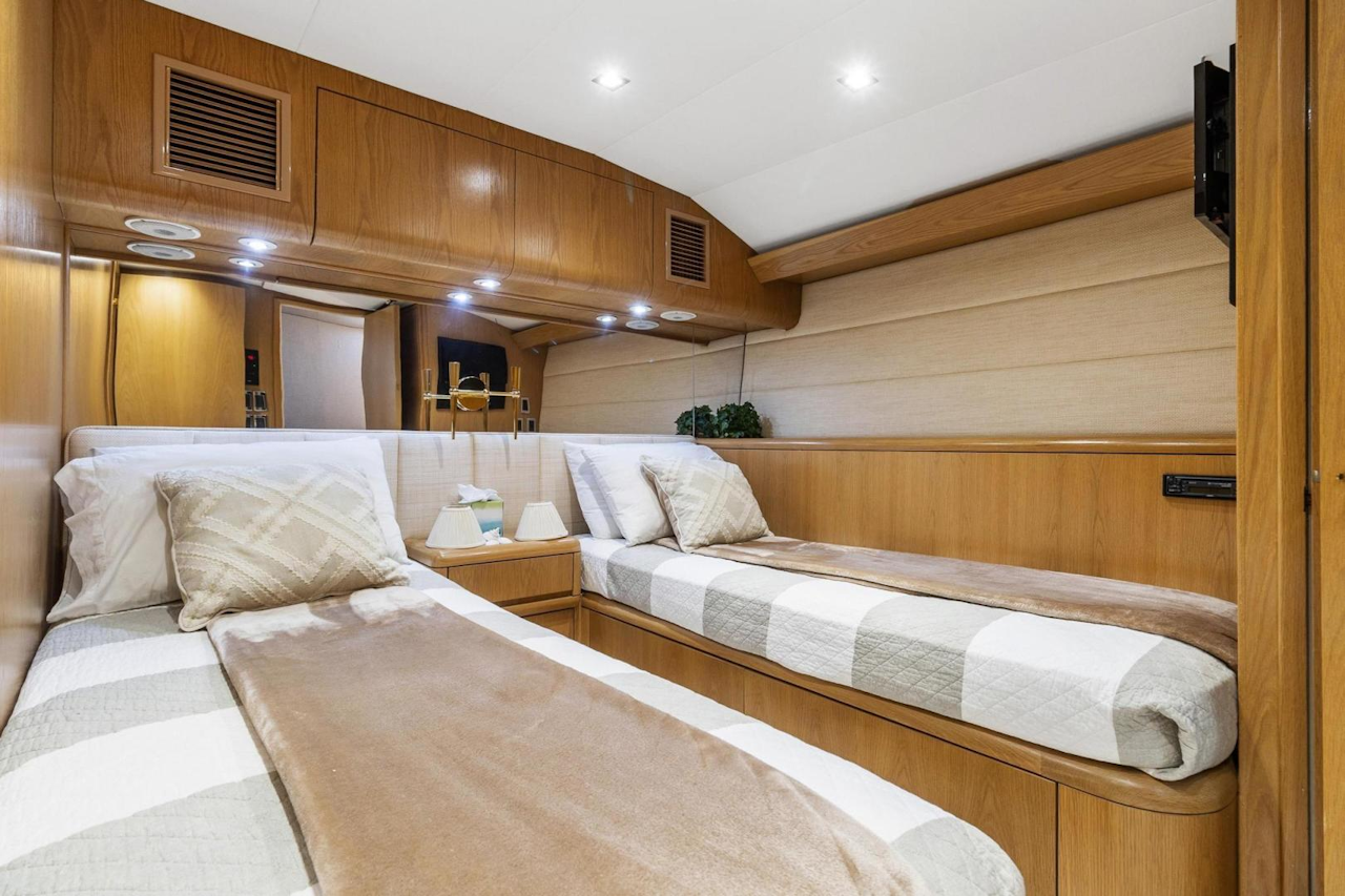 Used Hatteras 82' 82 Convertible For Sale In Florida | BELLISSIMA ...