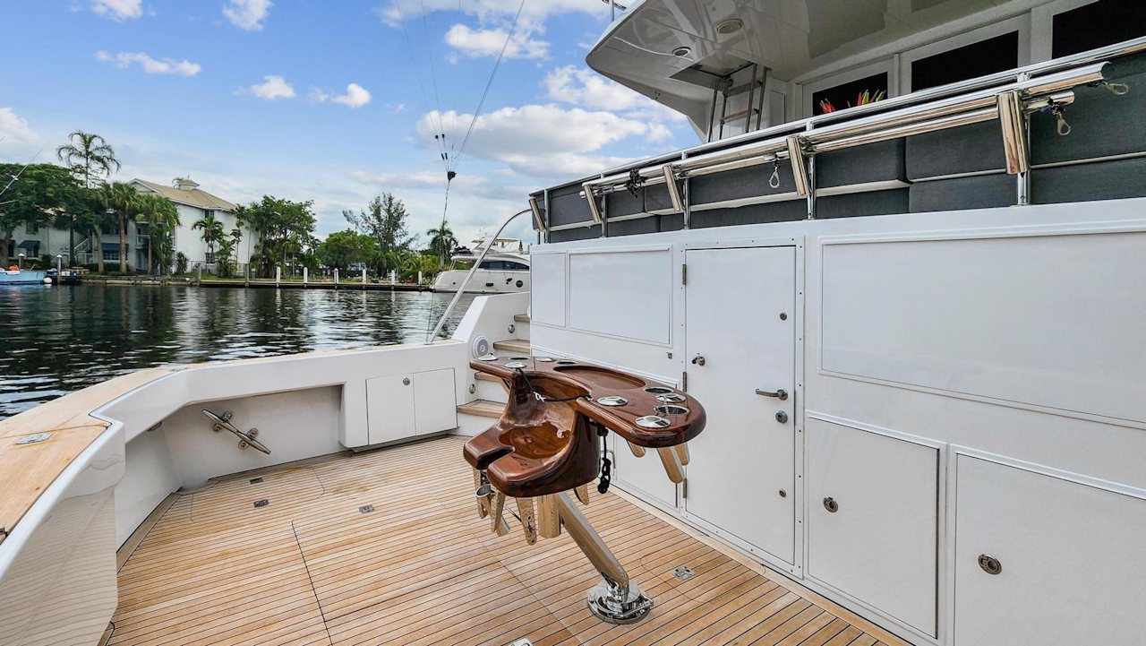 Used Hatteras 82' 82 Convertible For Sale In Florida | BELLISSIMA ...